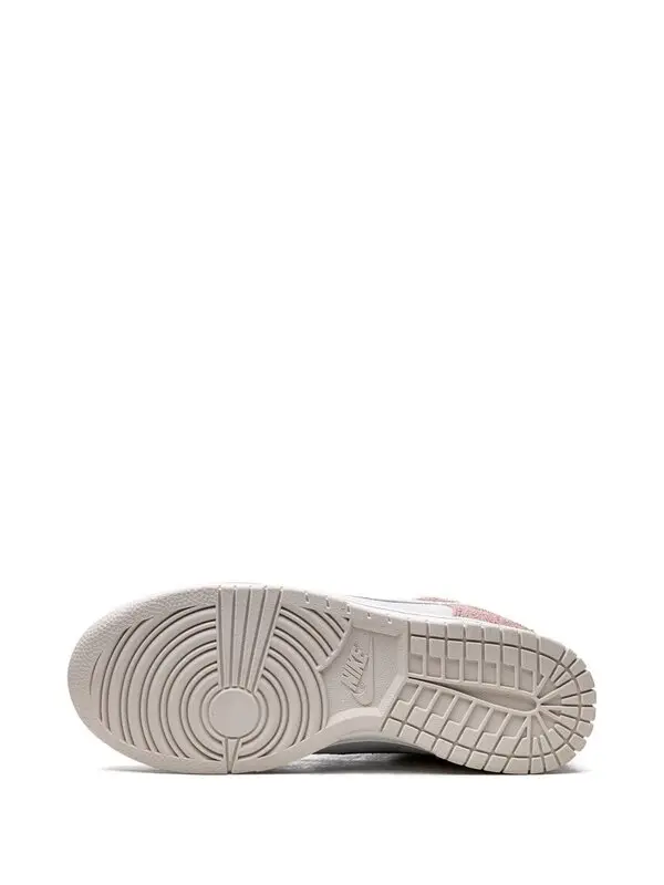 Nike Dunk High Sneakers - White