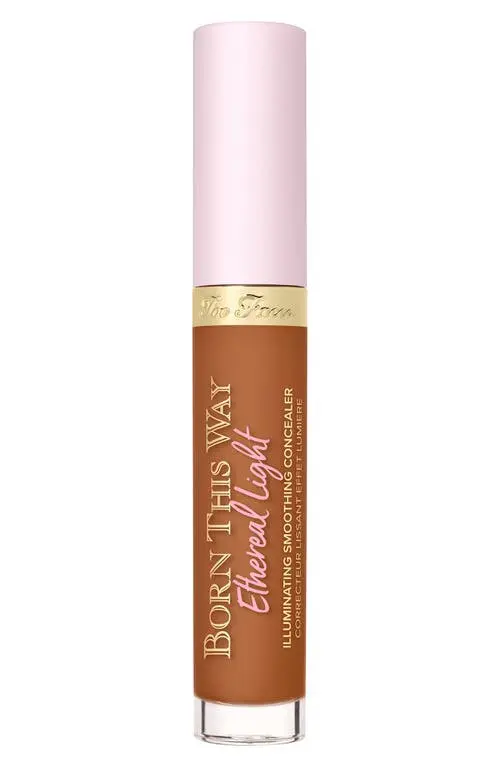TOO FACED Born This Way Ethereal Light Concealer - Caramel Drizzle
