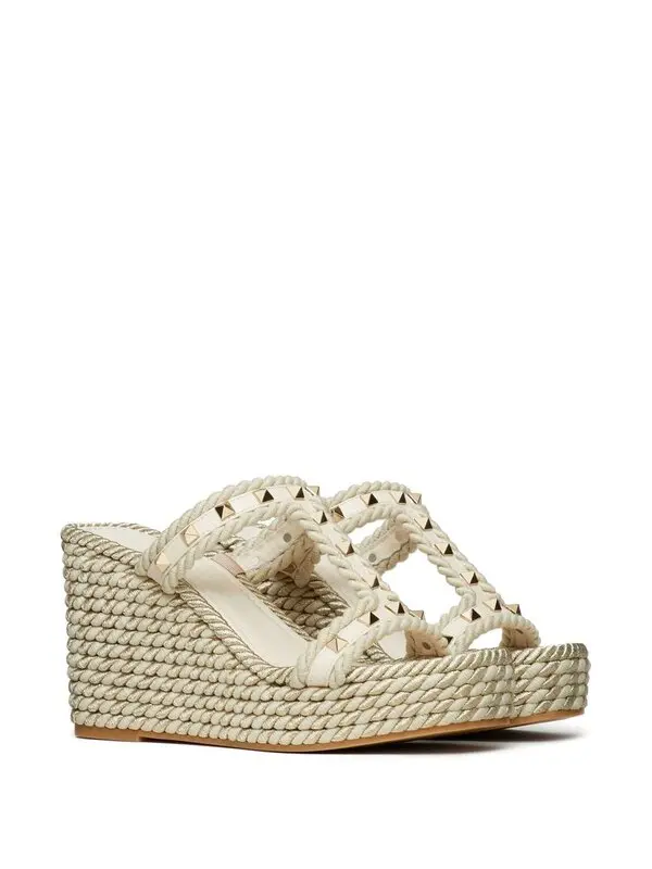 Valentino Garavani Rockstud Torchon 90mm Wedge Sandals - Neutrals