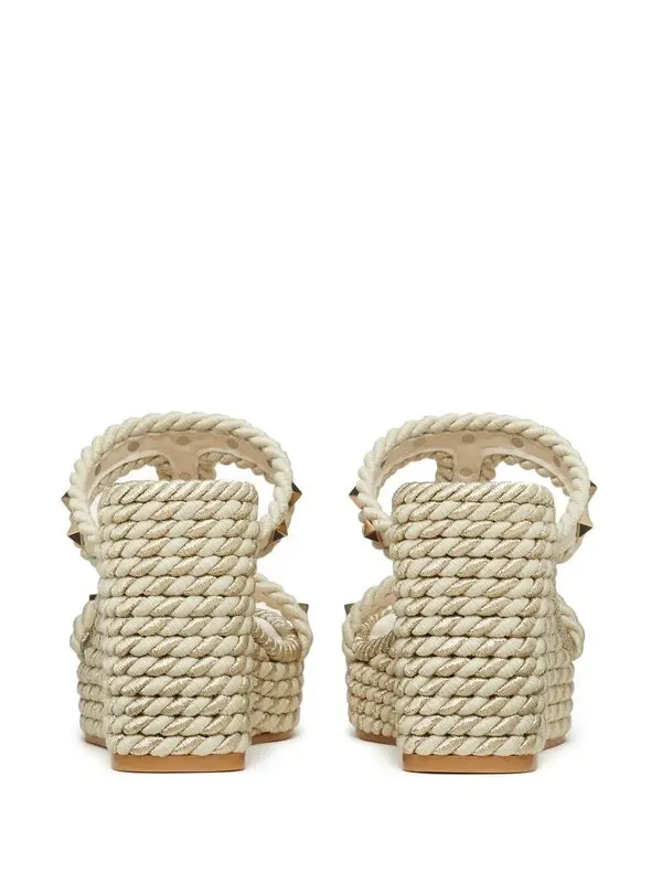 Valentino Garavani Rockstud Torchon 90mm Wedge Sandals - Neutrals