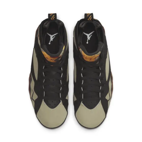 JORDAN Air Retro Se Shoes