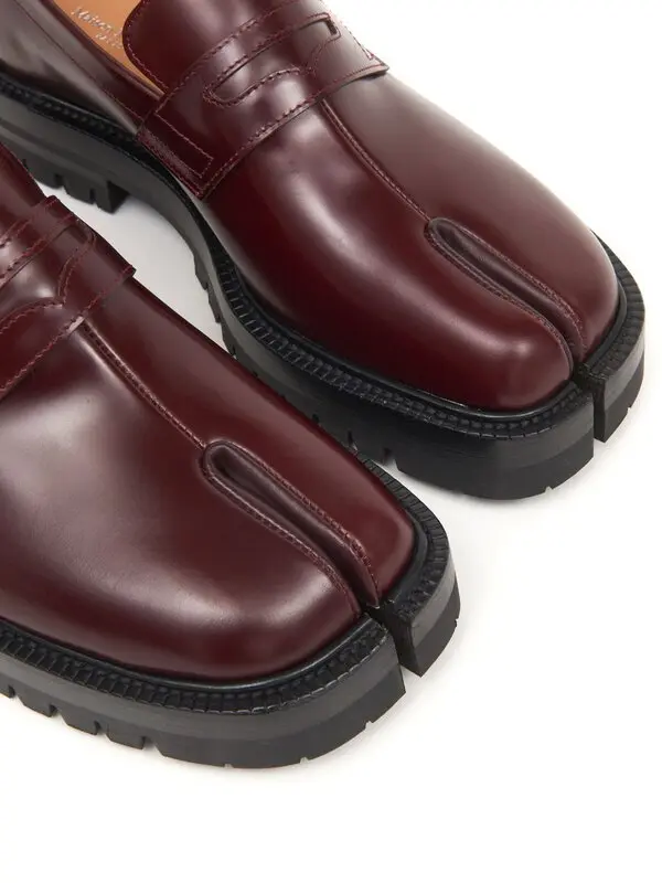 MAISON MARGIELA Tabi Leather Loafers - Red