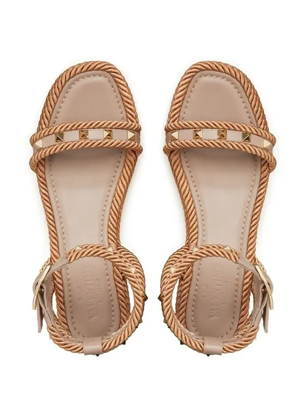 Valentino Garavani Rockstud Flatform Sandals - Neutrals
