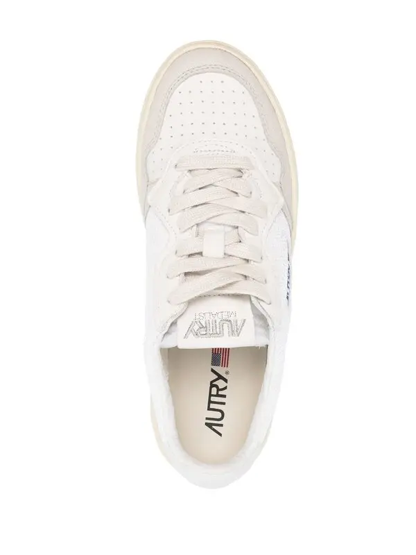 AUTRY Low-top Perforated Sneakers - White