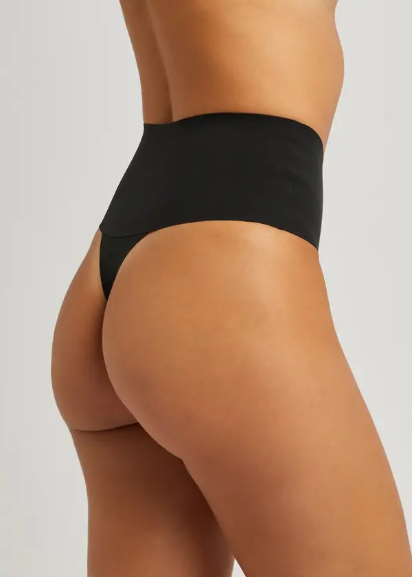 Spanx Undie-tectable Seamless Thong - Black