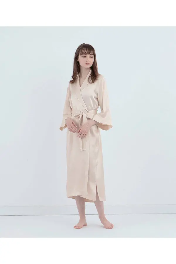 FOO TOKYO Silk Gown Pearl - White