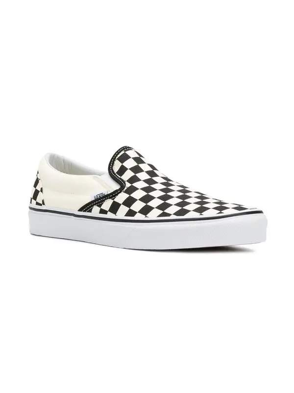 VANS Classic Slip-on Sneakers