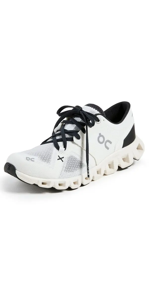 On Cloud X 3 Sneakers