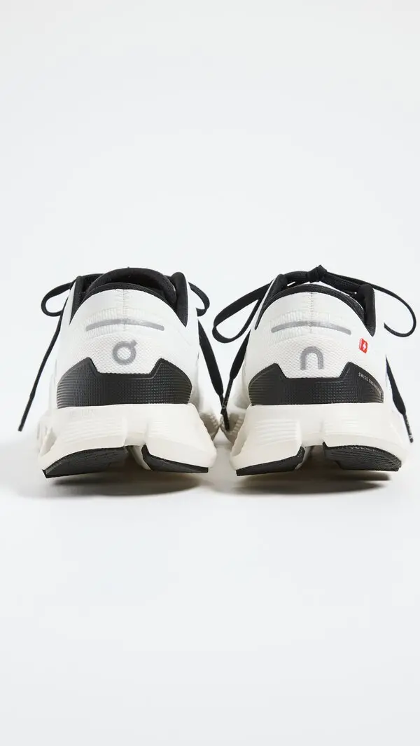 On Cloud X 3 Sneakers