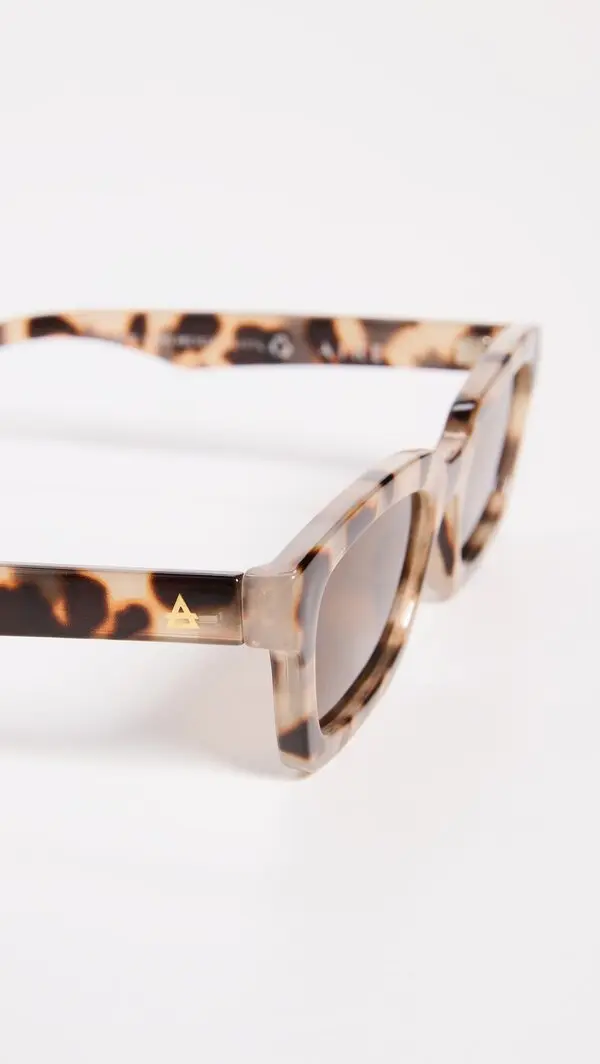 AIRE Sculptor Rectangle Sunglasses - Cookie Tort
