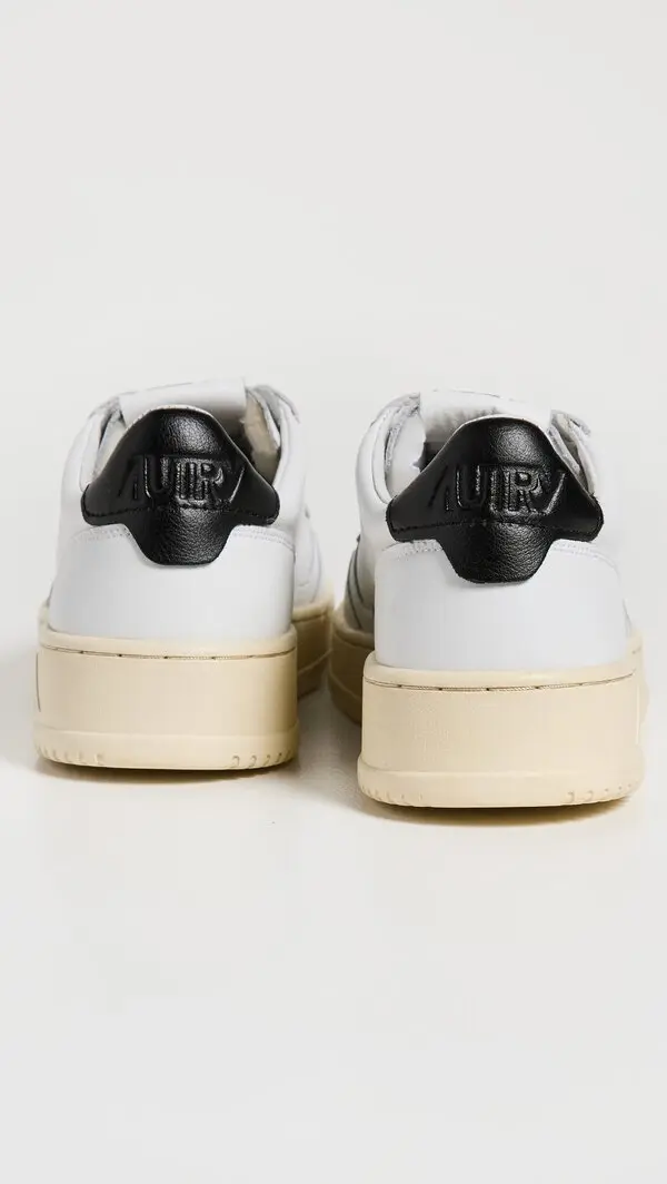 AUTRY Medalist Low-top Sneakers - White/black