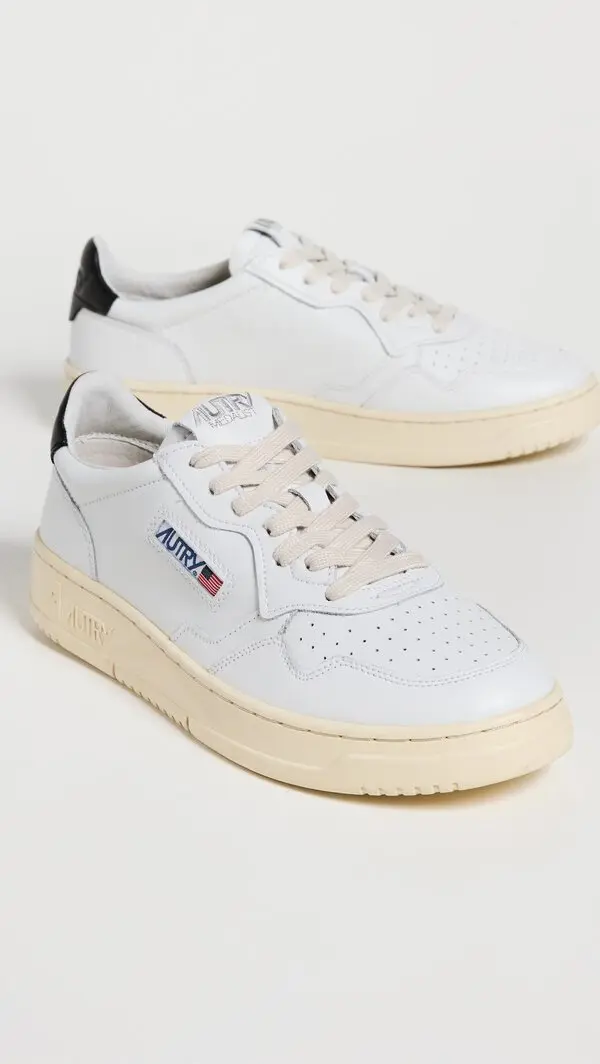 AUTRY Medalist Low-top Sneakers - White/black