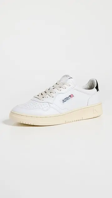 AUTRY Medalist Low-top Sneakers - White/black