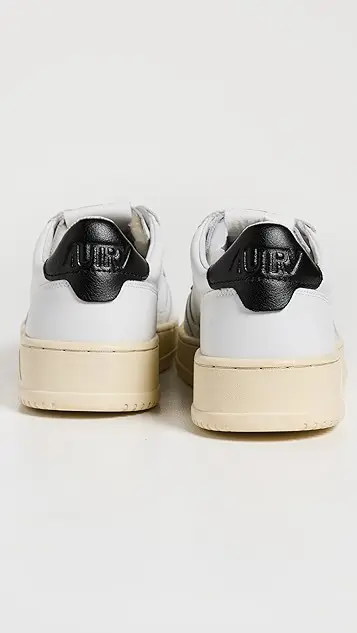 AUTRY Medalist Low-top Sneakers - White/black