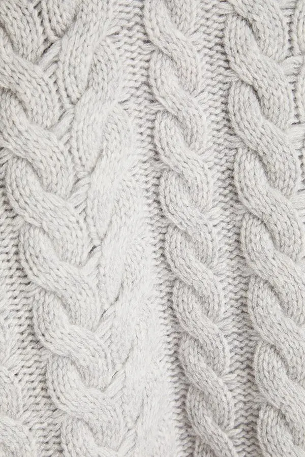 N.peal Oversized Cableknit Cashmere Turtleneck Sweater