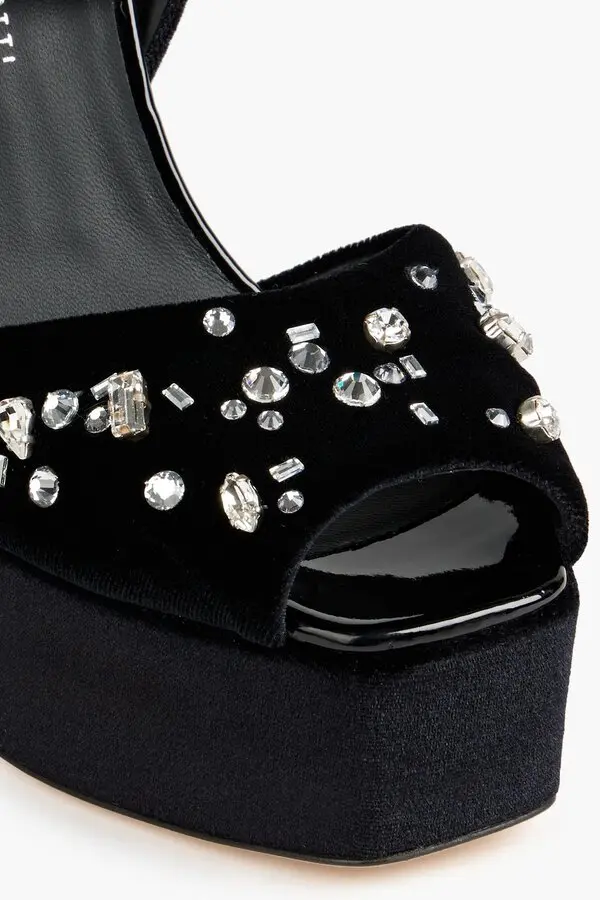 Celebrities in Giuseppe Zanotti Betty Platform Sandals: Who  Giuseppe Zanotti Dazzling Betty Black platform heels main image 1