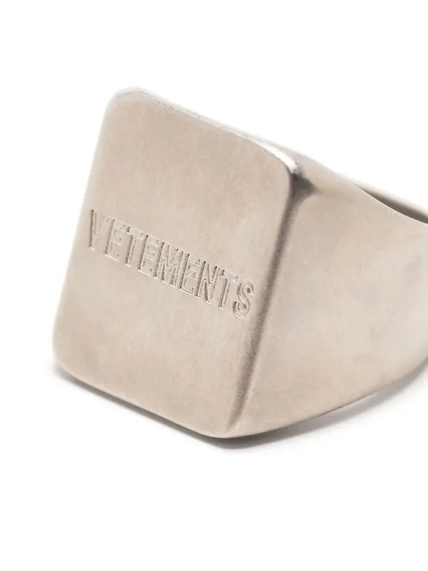 Vetements Logo Signet Ring