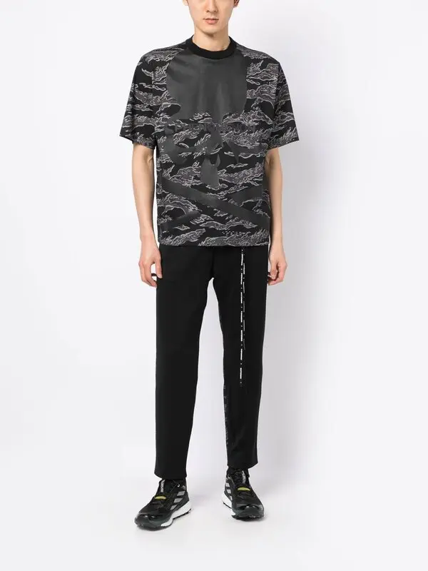 MASTERMIND WORLD Camouflage-print Short-sleeved T-shirt