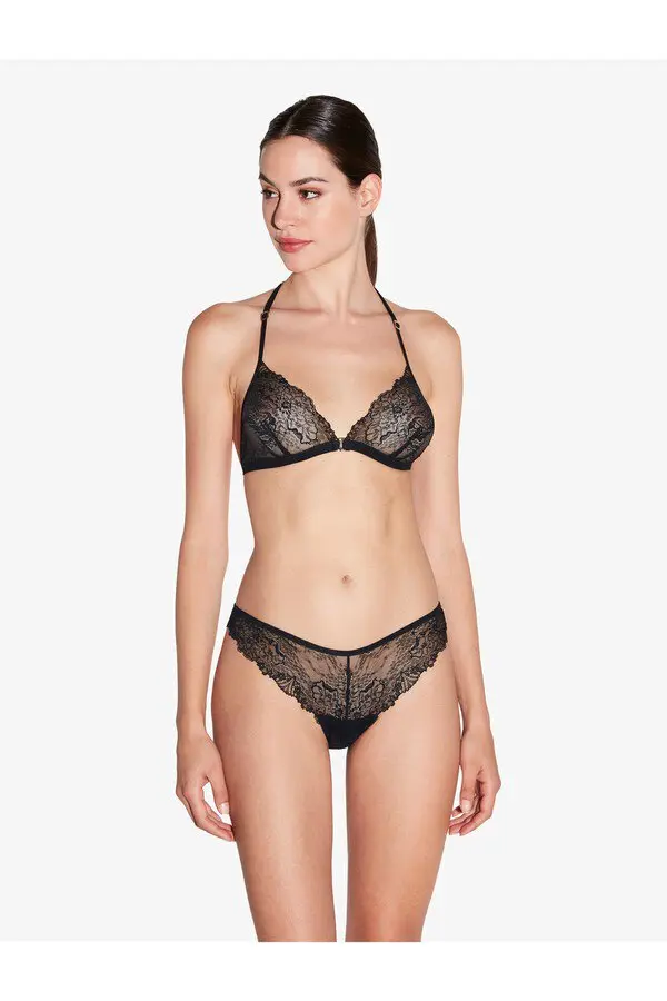 La Perla Soft Triangle Bra In With Leavers Lace
