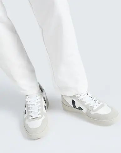 VEJA Low-top Sneakers