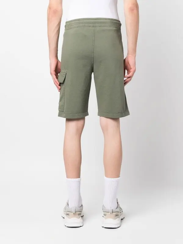 C.P. COMPANY Lens-detail Cargo Shorts - Green