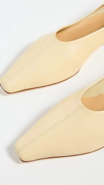 AeydĒ Octavia Flats