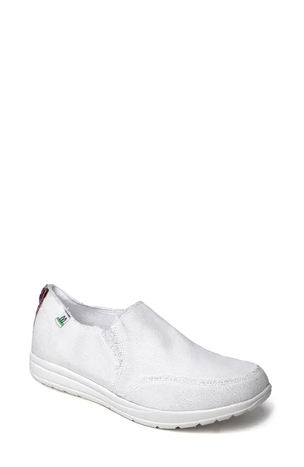 Minnetonka Expanse Slip-on Sneaker