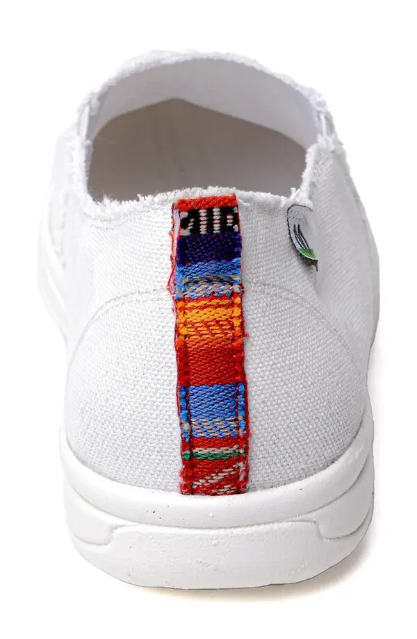 Minnetonka Expanse Slip-on Sneaker