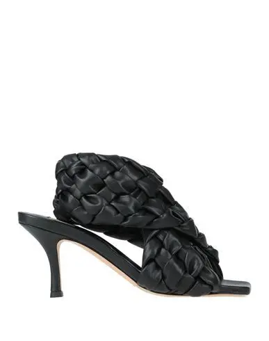 SUOLI Ankle Strap Sandals - Black