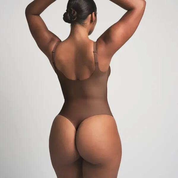 SKIMS Unlined Plunge Thong Bodysuit - Jasper