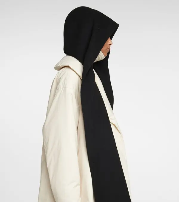 THE ROW Dodi Cashmere Scarf - Black