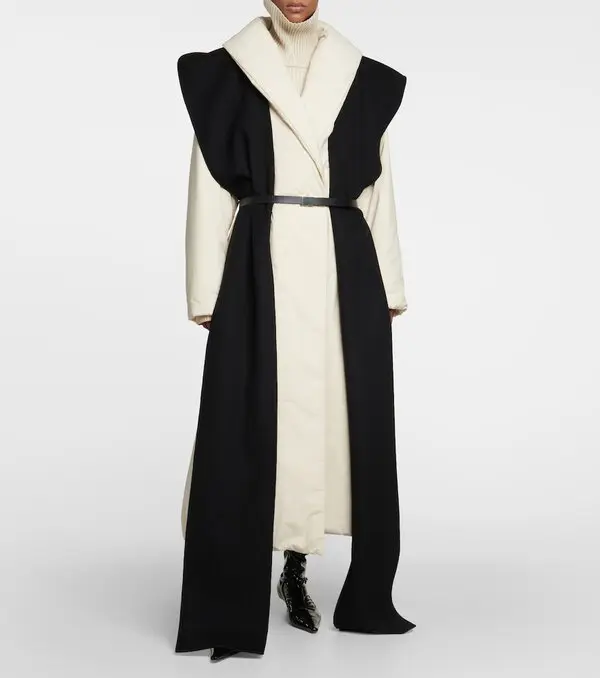 THE ROW Dodi Cashmere Scarf - Black