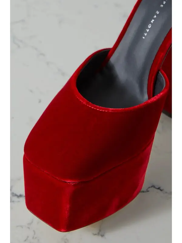 GIUSEPPE ZANOTTI Veronica Velvet Platform Pumps