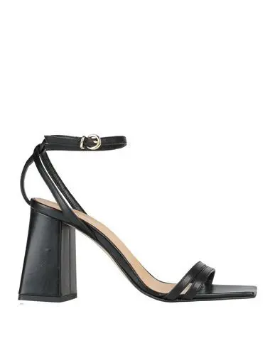 Momoni Leather Sandals