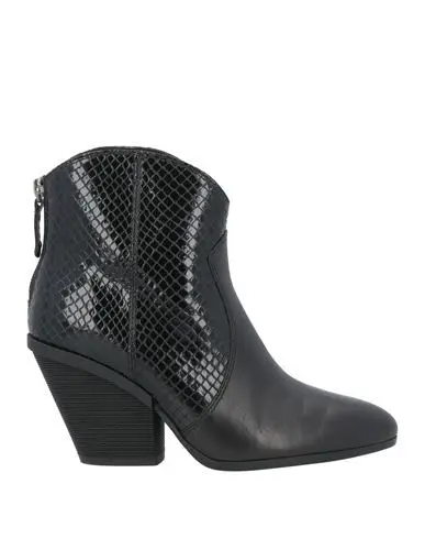 Hogan Leather Western Ankle Boots - Black