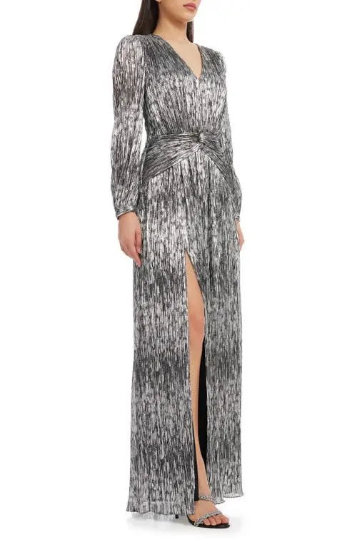 Dress The Population Cia Metallic Long Sleeve Gown