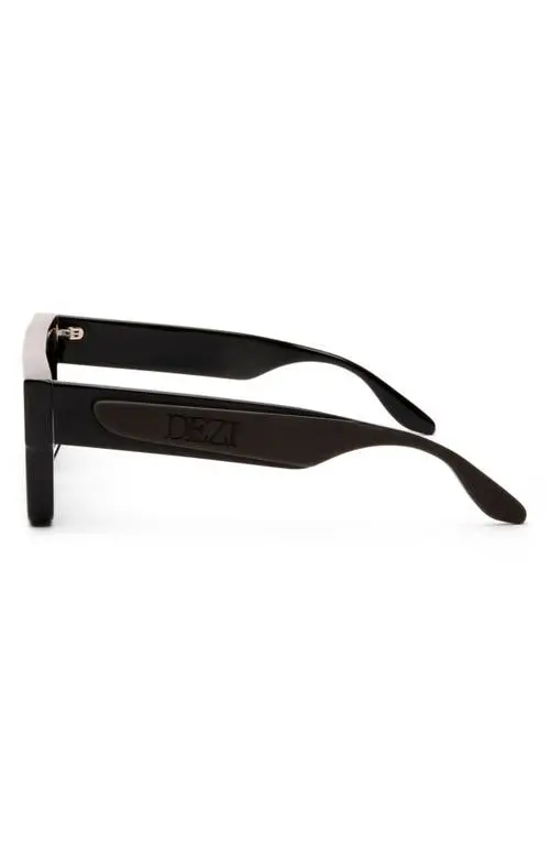 Dezi Slick 55mm Shield Sunglasses - Black/dark Smoke
