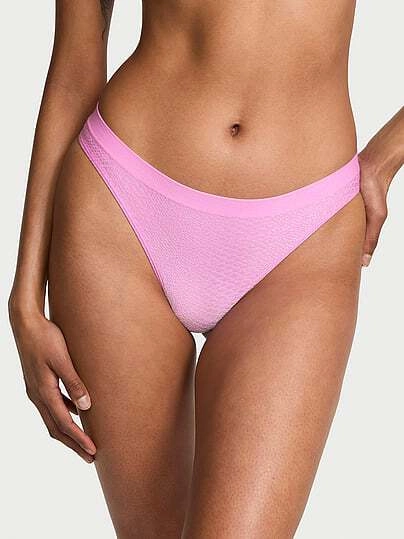 Victoria's Secret Seamless Thong Panty - Print