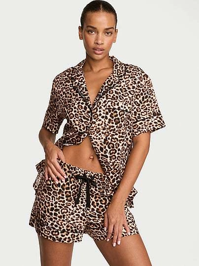 Victoria's Secret Flannel Short Pajama Set - Print