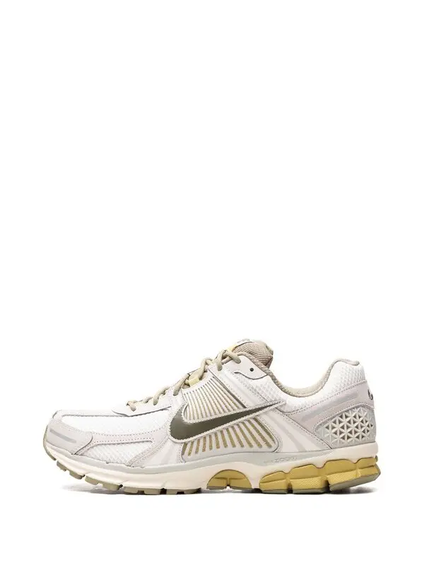 Nike Zoom Vomero 5 Sneakers