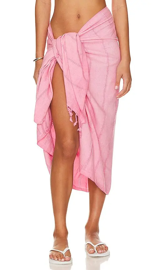 SUNKISSED Sand Free Beach Towel In Pink