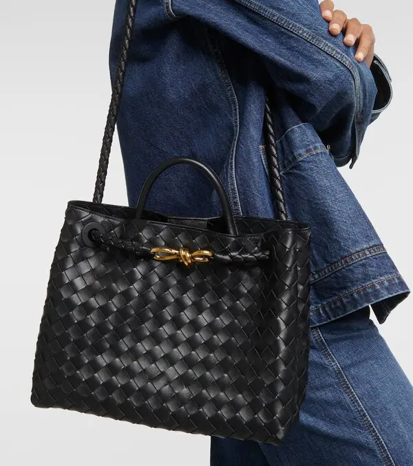 Bottega Veneta Andiamo Medium Leather Tote Bag