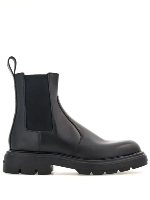 FERRAGAMO Logo Debossed Leather Chelsea Boots