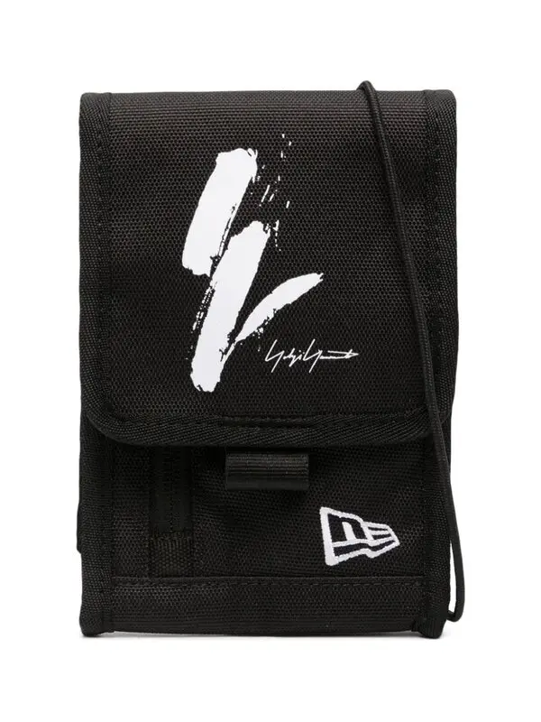 Yohji Yamamoto Logo-embroidered Pouch Bag - Black