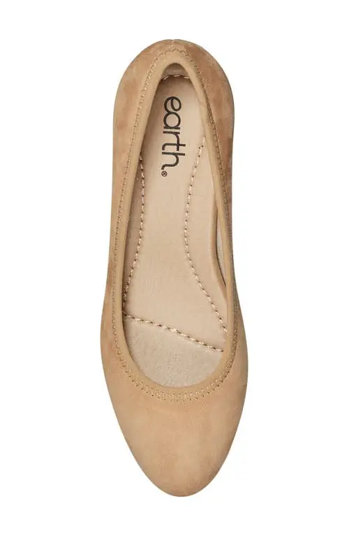 EARTH® Rellia Block Heel Pump - Light Natural