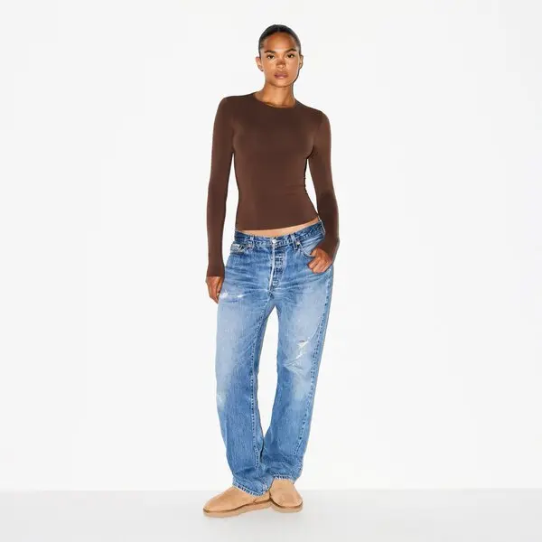 SKIMS Soft Smoothing Seamless Long Sleeve T-shirt - Cocoa
