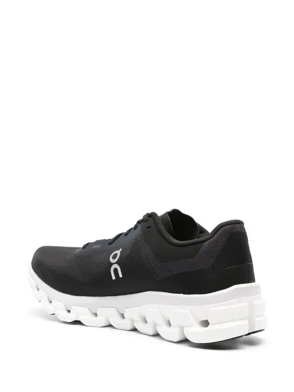 On Cloudflow 4 Low-top Sneakers - Black