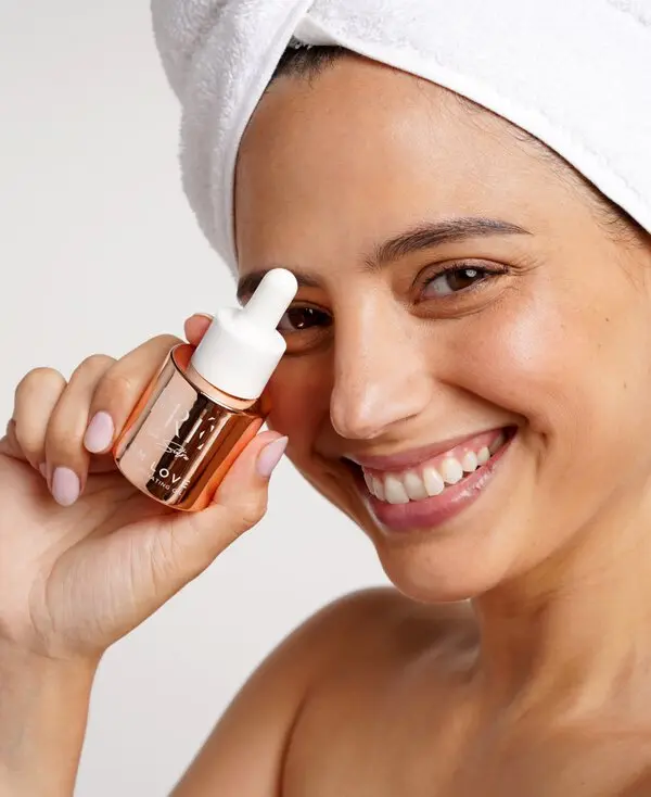 FRE I Am Love Deep Illuminating Oil - No Color