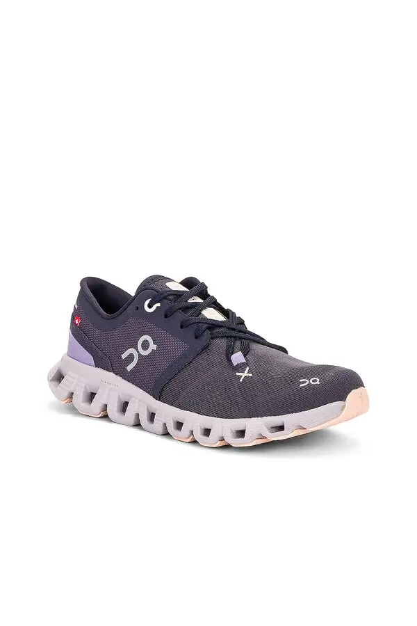 On X 3 Sneaker In Purple