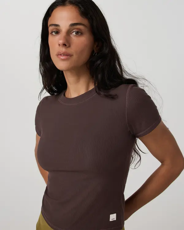 Vuori Pose Fitted T-shirt - French Roast